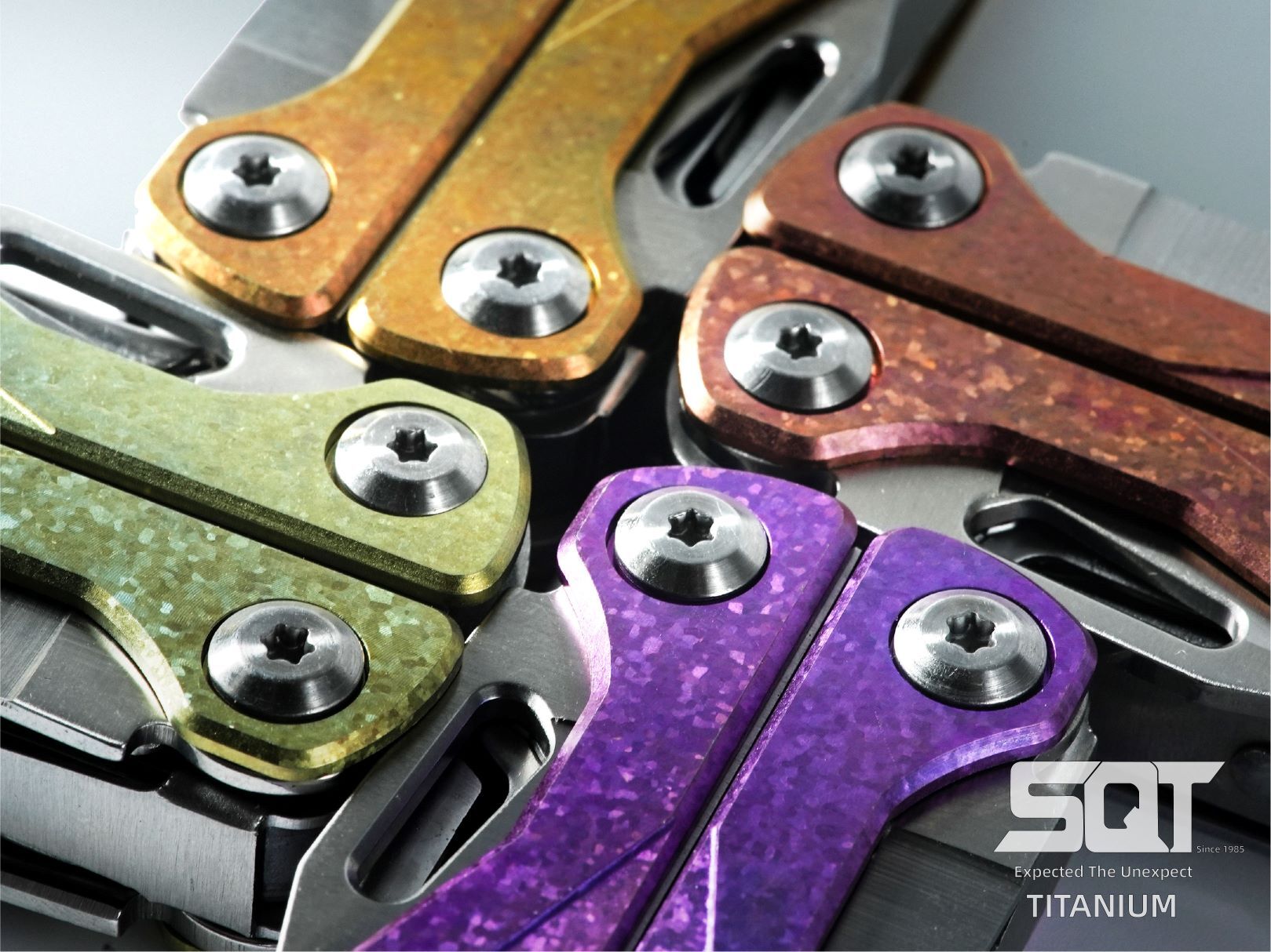 Multitool SQT2048A Titanium